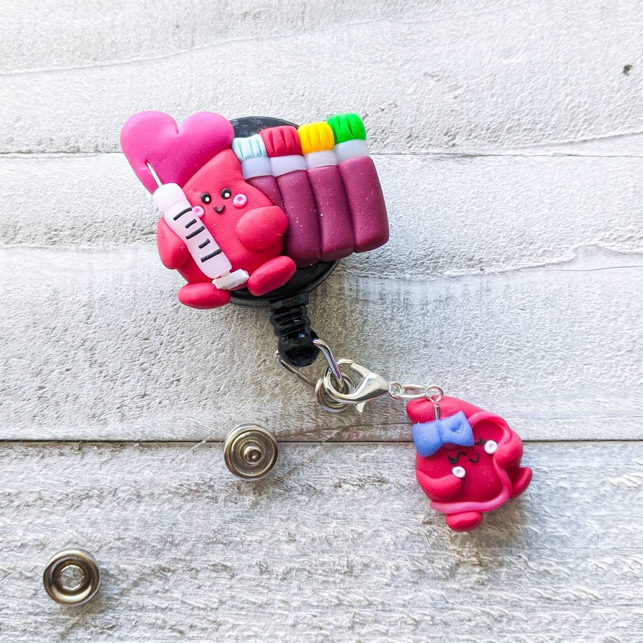 Wiggling Bacteria Petri Dish Badge Reel – WhattaCharmer